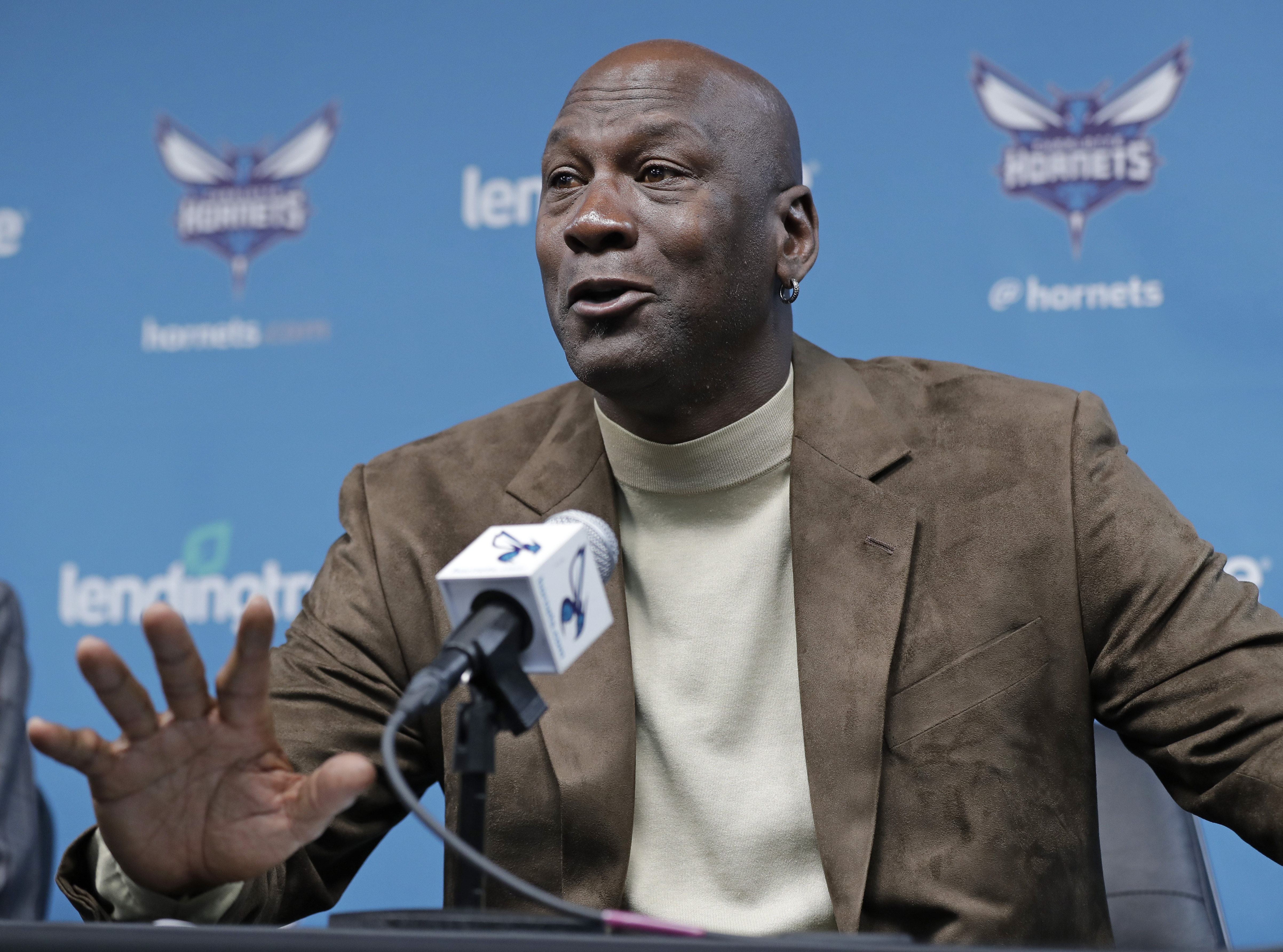 Michael Jordan joins DraftKings as investor, special adviser to board ...