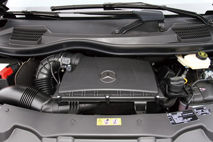 【路試報導】Mercedes-Benz V250d - Yahoo奇摩汽車機車