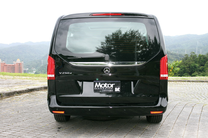 【路試報導】Mercedes-Benz V250d - Yahoo汽車機車