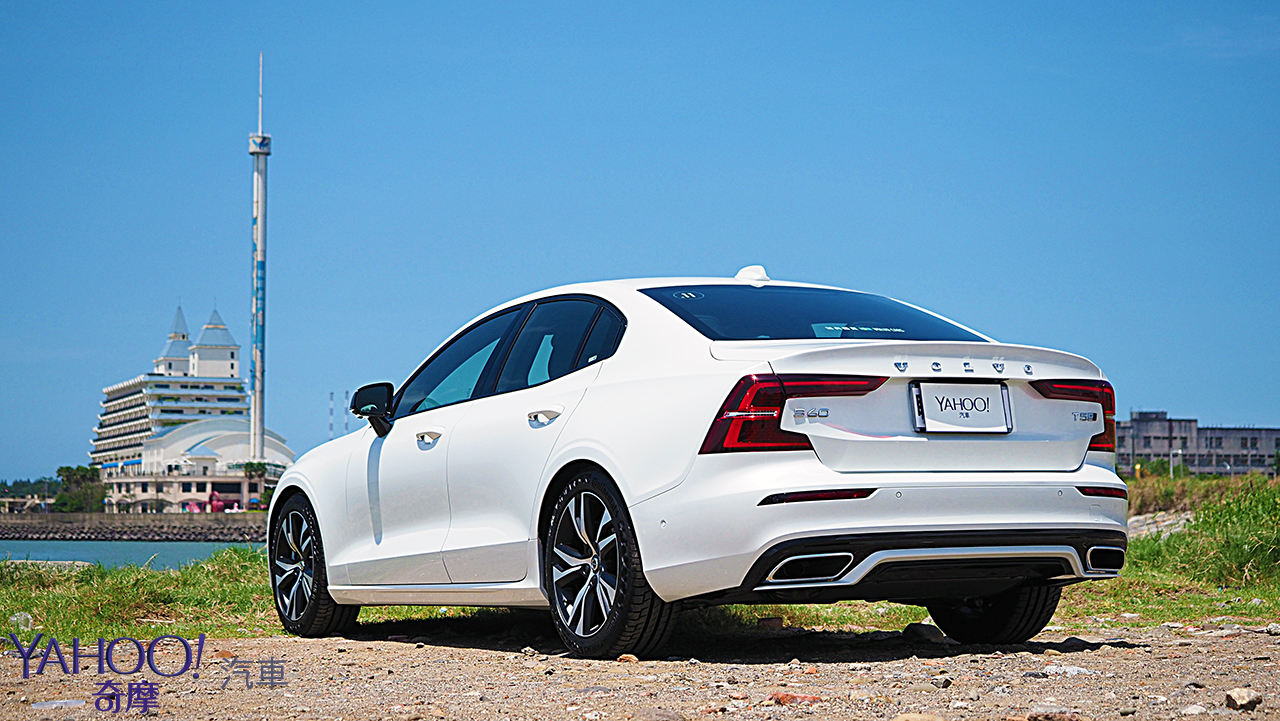 北歐第60號沉靜二部曲－來自丹德呂德的痞子紳士！2019 Volvo S60 T5 R-Design淡水試駕 - Yahoo奇摩汽車機車