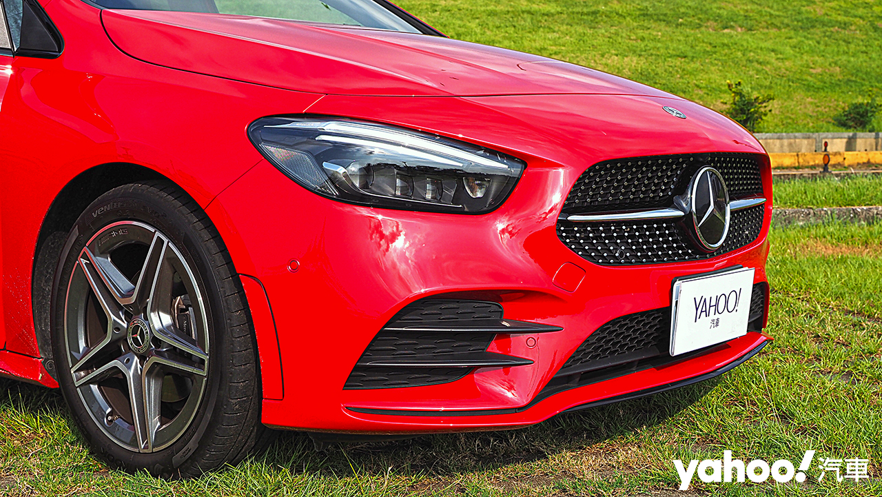 可愛又迷人的反叛角色？2019 Mercedes-Benz B-Class B200城郊試駕！ - Yahoo奇摩汽車機車