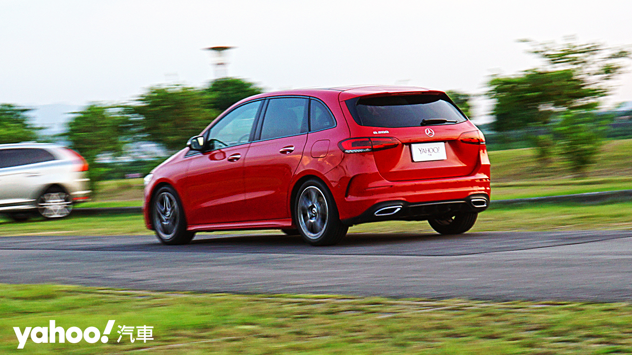 可愛又迷人的反叛角色？2019 Mercedes-Benz B-Class B200城郊試駕！ - Yahoo奇摩汽車機車