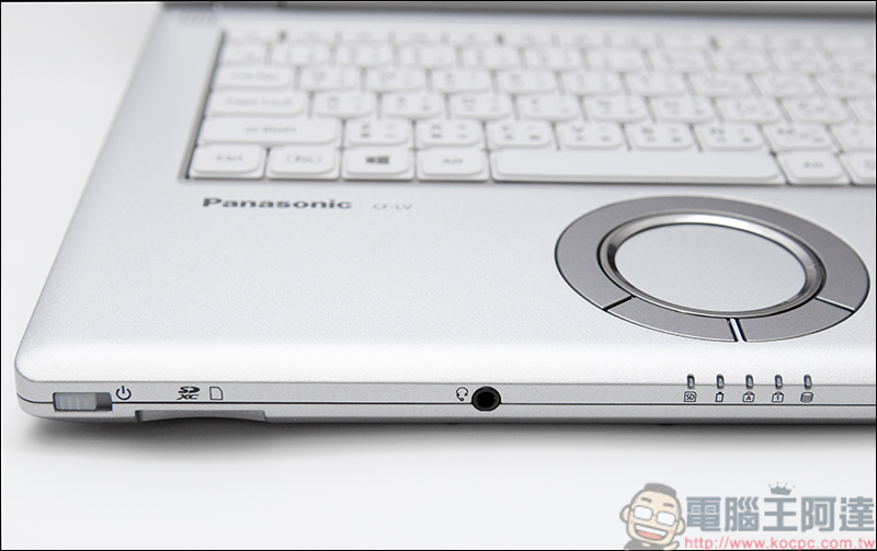 Panasonic TOUGHBOOK CF-SV8 & CF-LV8 開箱評測，真正日本製造、重量不到1公斤與強固設計 - Yahoo汽車機車