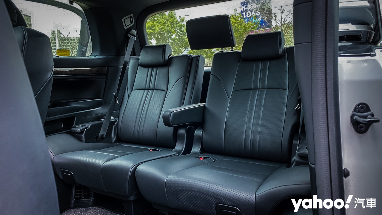氣勢先決的VIP級商旅！2020 Toyota Alphard Executive Lounge 3.5新竹禮賓試駕！ - Yahoo汽車機車