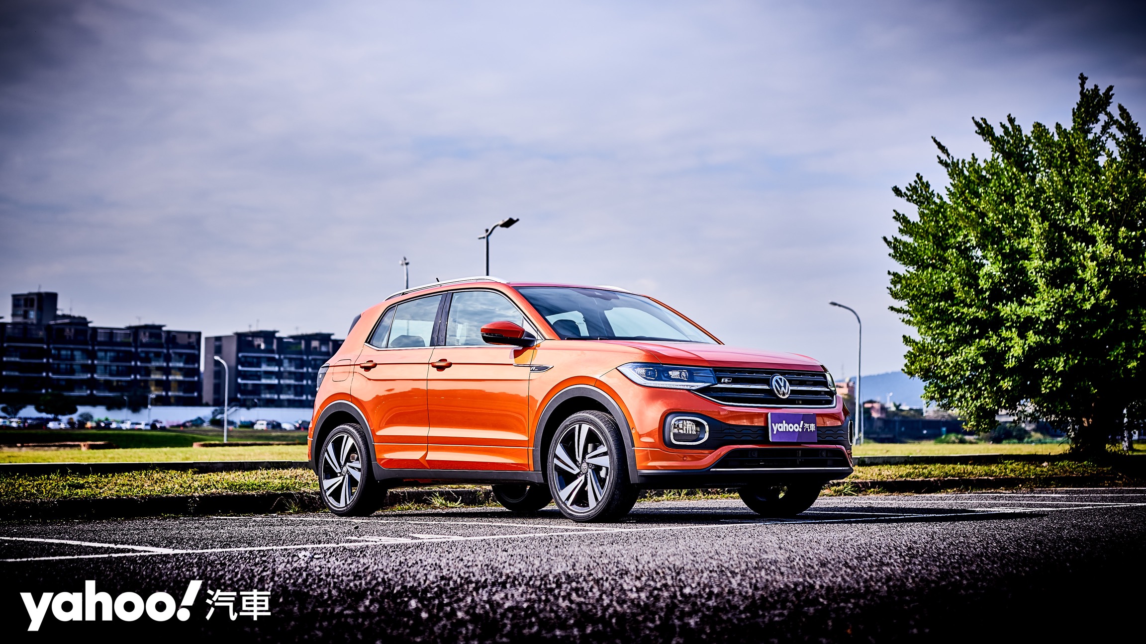 長大後、更迷人！Volkswagen T-Cross R-Line台北城郊試駕！ - Yahoo奇摩汽車機車