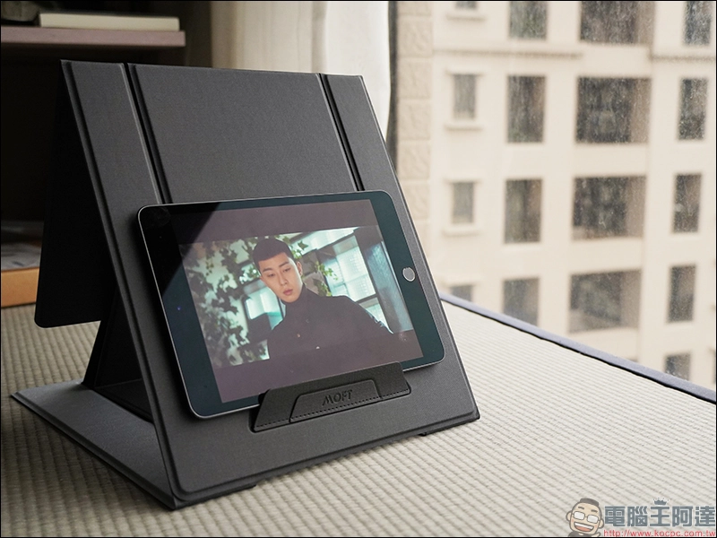 MOFT Z超輕薄隱形升降筆電支架 開箱動手玩：支援多角度調整、站立模式，隨處都是個人行動辦公室！ - Yahoo奇摩汽車機車