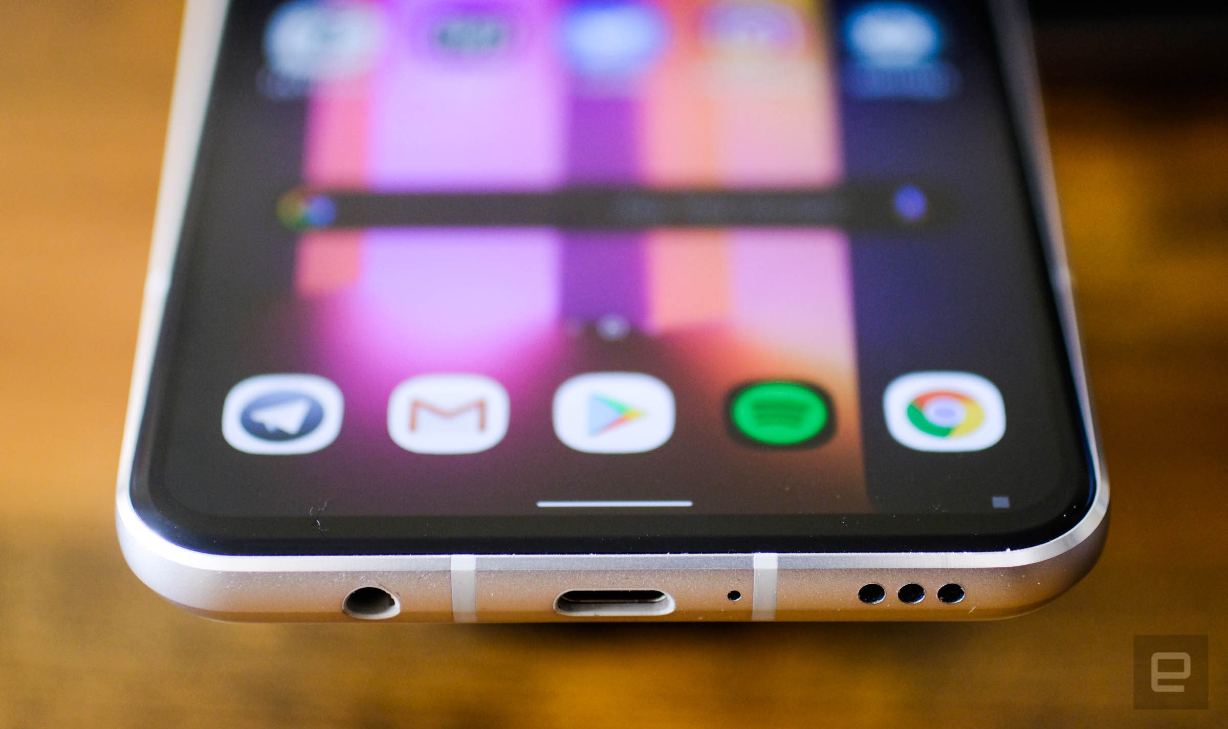 LG V60 5G ThinQ review: A compromised phone I like anyway | Engadget