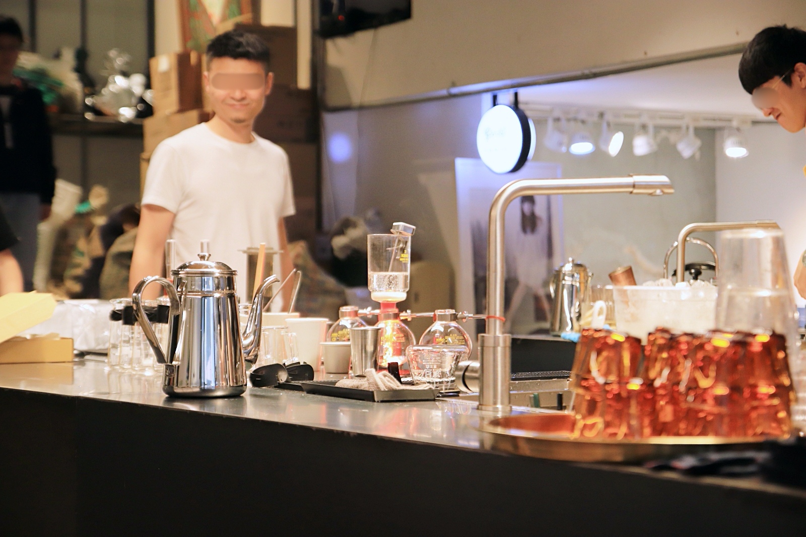 【台中咖啡】Coffee Stopover Black：ELLE榜上台灣最棒25間咖啡館之一～咖啡人必訪的文青咖啡館！ - Yahoo奇摩汽車機車