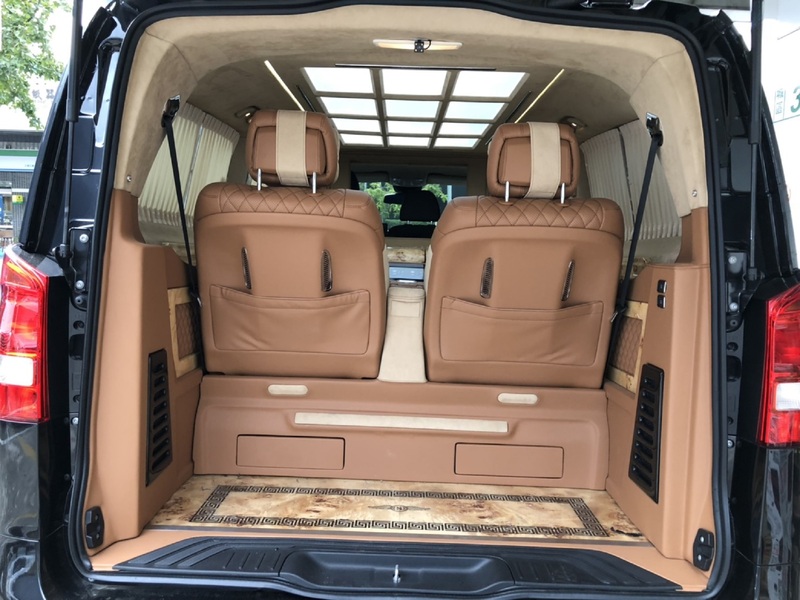 【精彩影片，內有抽獎】Mercedes-Benz VITO TOURER VIP客製化超奢華內裝 獨家首試 - Yahoo奇摩汽車機車