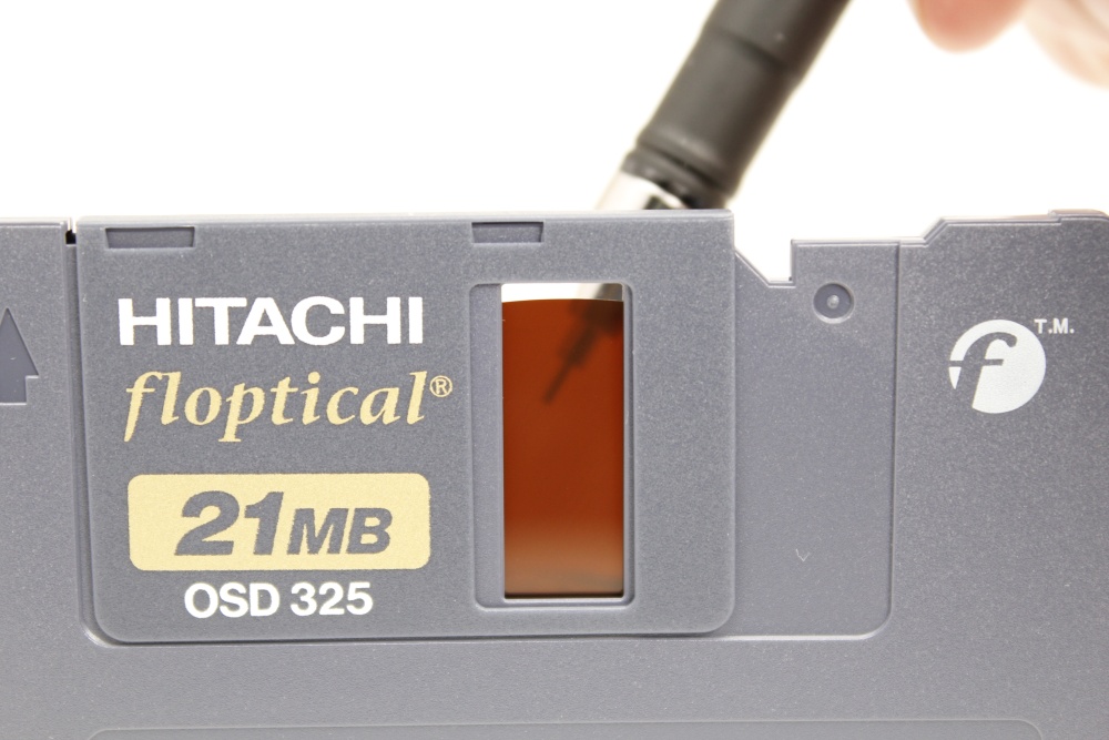 21MBの容量をもつフロッピーディスク「floptical disk」：スイートメモリーズ File019 - Engadget 日本版