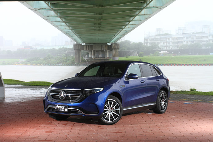 【焦點路試】百年工藝 匠心之作 Mercedes-Benz EQC400 4MATIC運動版 - Yahoo奇摩汽車機車