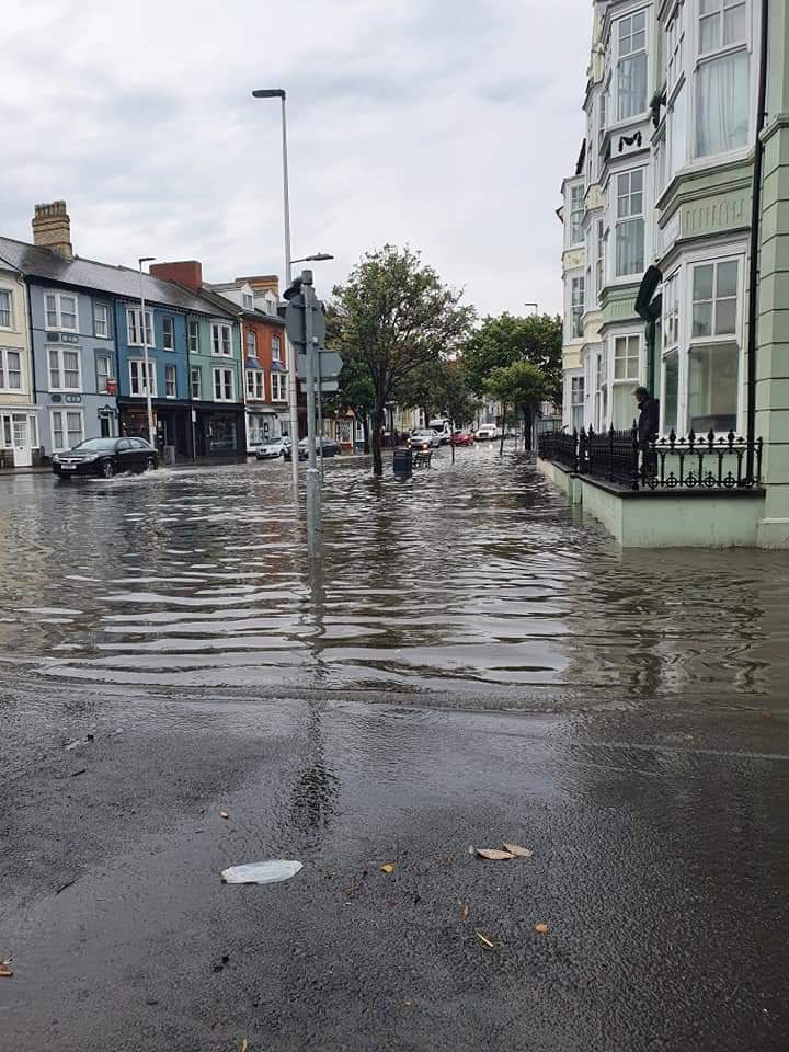 Flash flooding hits Wales and UK prepares for more thunderstorms as ...