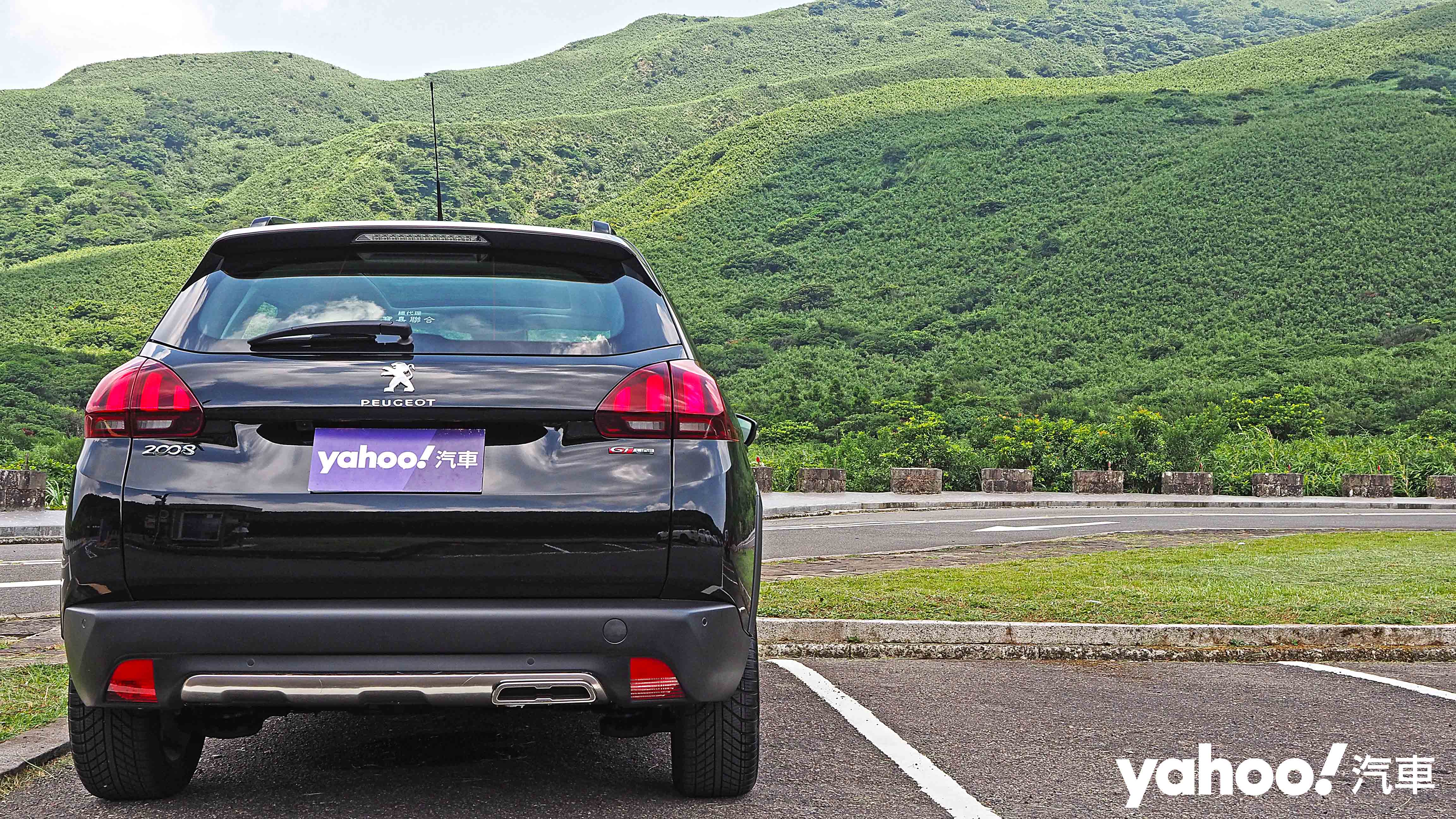山獅來襲！2020 Peugeot 2008 GT Line Cielo小油坑試駕！ - Yahoo汽車機車