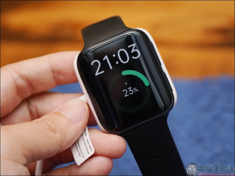 OPPO Watch 系列智慧手錶開箱動手玩：3D 雙曲面 AMOLED 螢幕智慧時尚穿搭， Watch VOOC 閃充、最長 21 天續航 ...