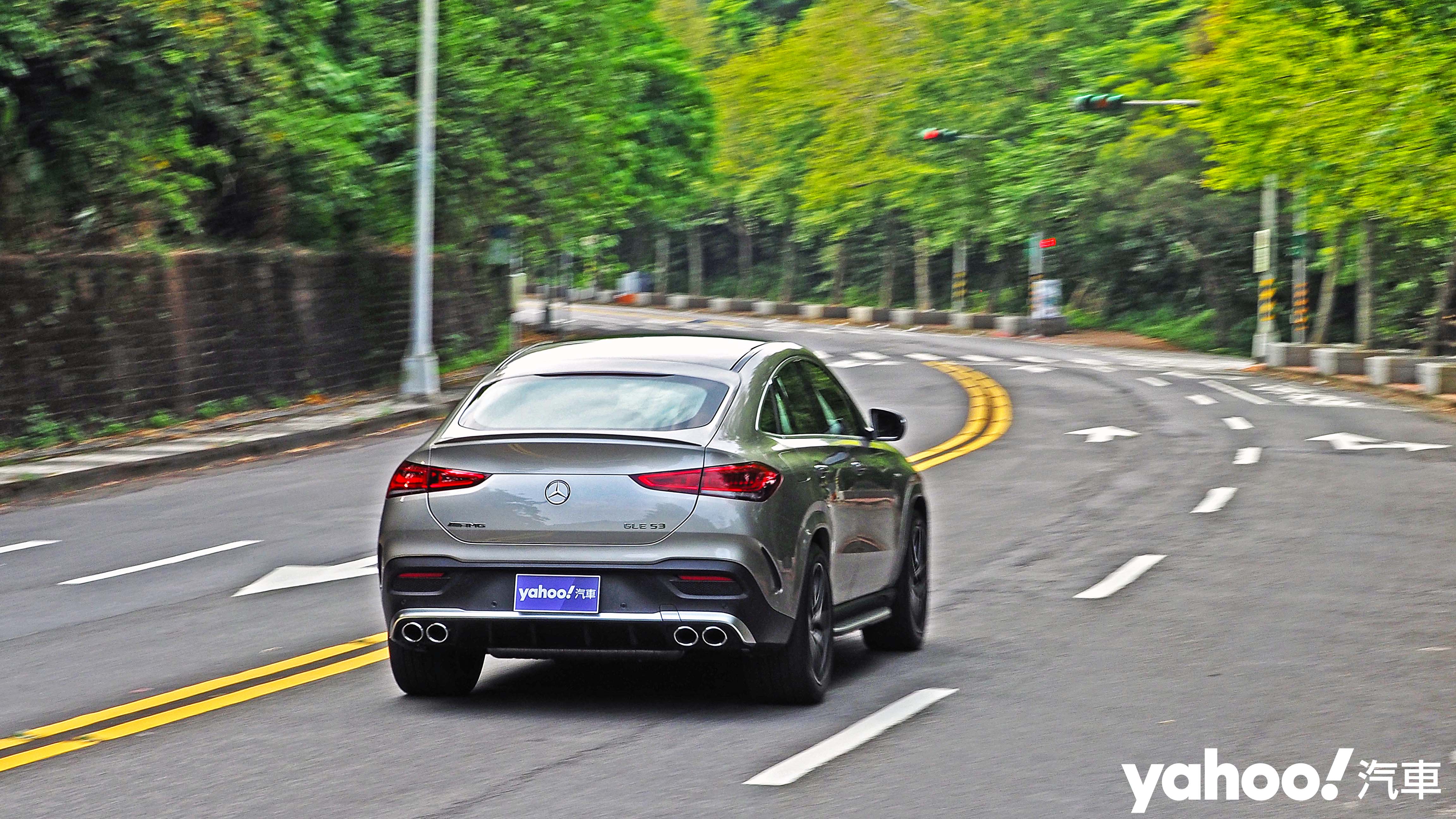 為休旅再次玩美達陣！2020 Mercedes-AMG GLE 53 4MATIC+ Coupé城郊試駕 - Yahoo奇摩汽車機車