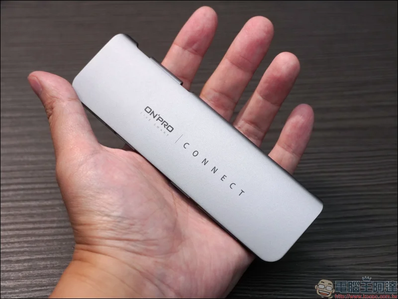 ONPRO Type-C 多功能擴充集線器開箱動手玩：三種規格選擇，滿足不同使用需求 - Yahoo奇摩汽車機車