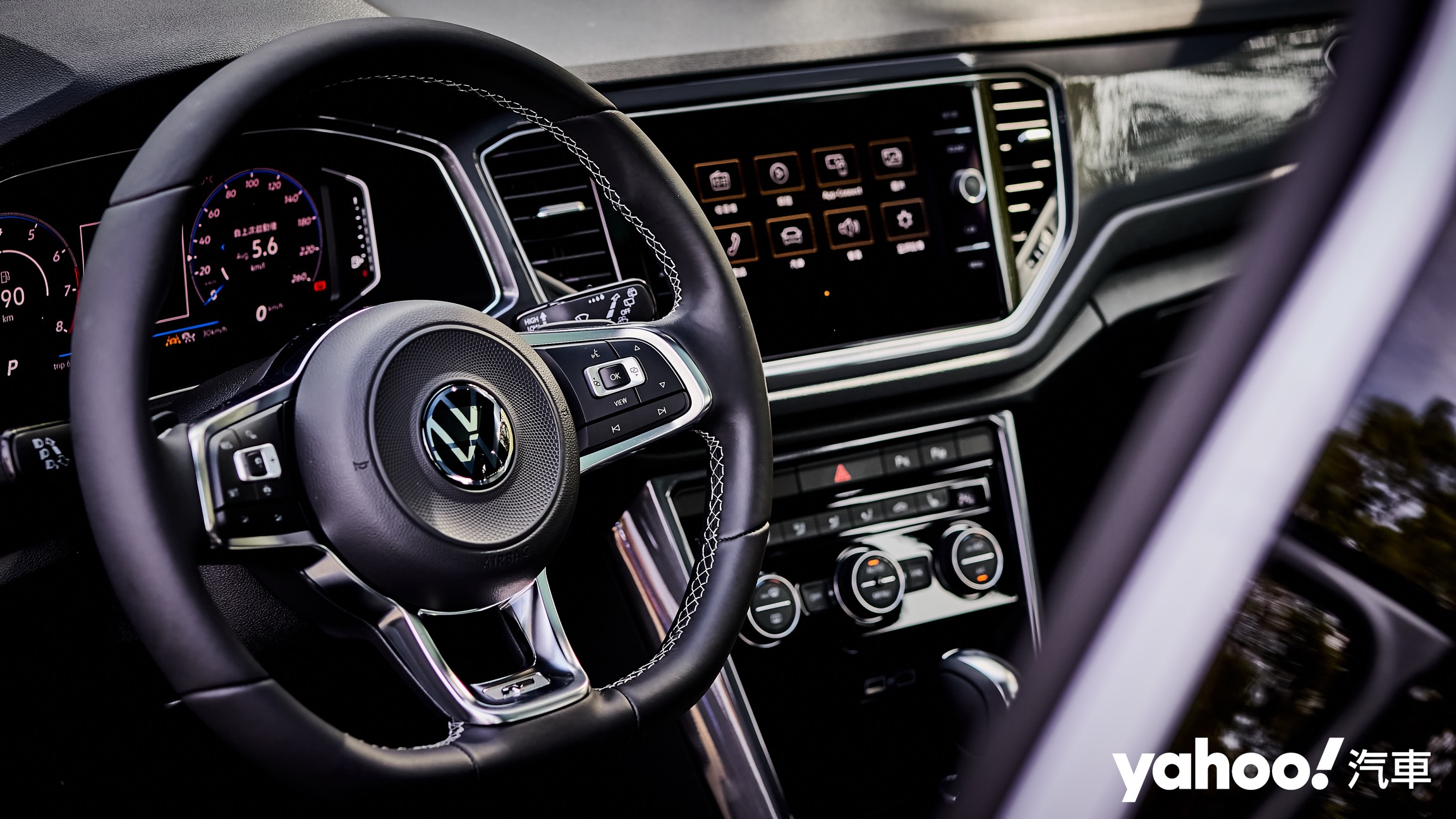 玩樂至上的微高小鋼炮！2021 Volkswagen T-Roc 330 TSI R-Line Performance山野試駕 ...